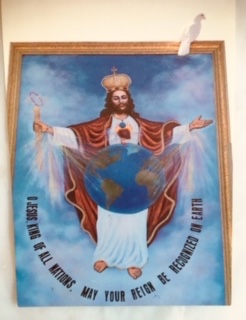 Dove Alights on Icon of Jesus King of All Nations in Fatima on Oct. 13 ...